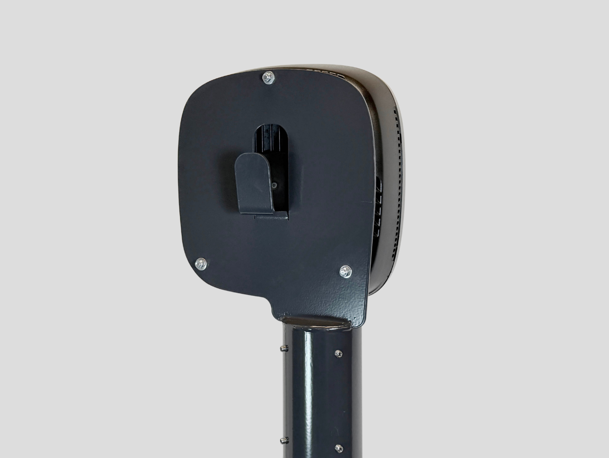 Charge Amps Pole Mount
