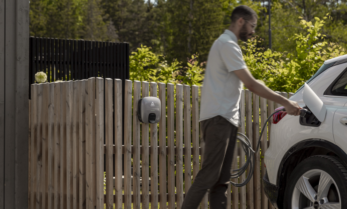 Charge Amps Luna (SE) - Charge Amps